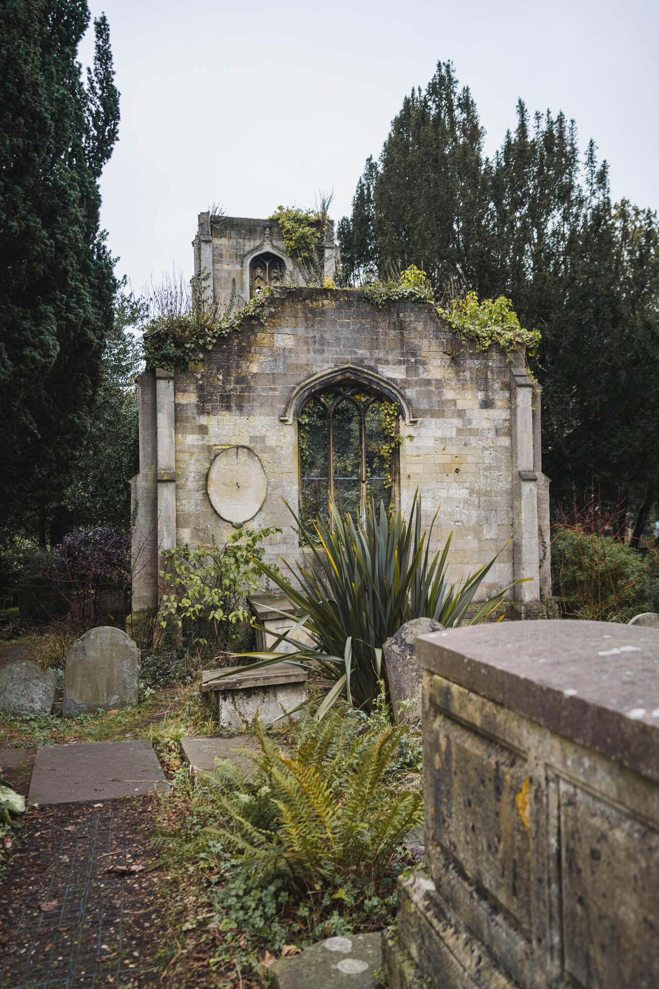 22 Interesting & Beautiful Places to Visit in & Around Bath, England