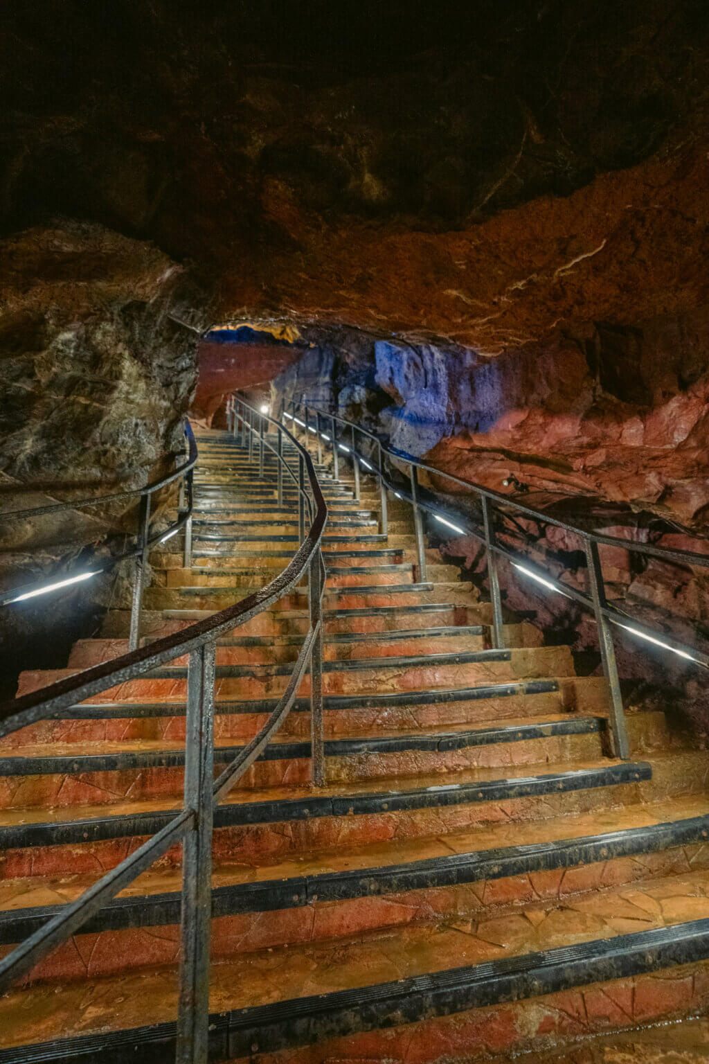 12 Interesting and Beautiful Places to Visit in Cheddar, England