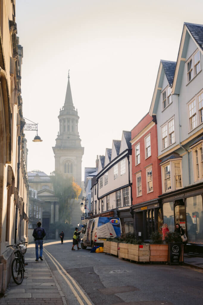 22 Interesting & Beautiful Places to Visit in Oxford