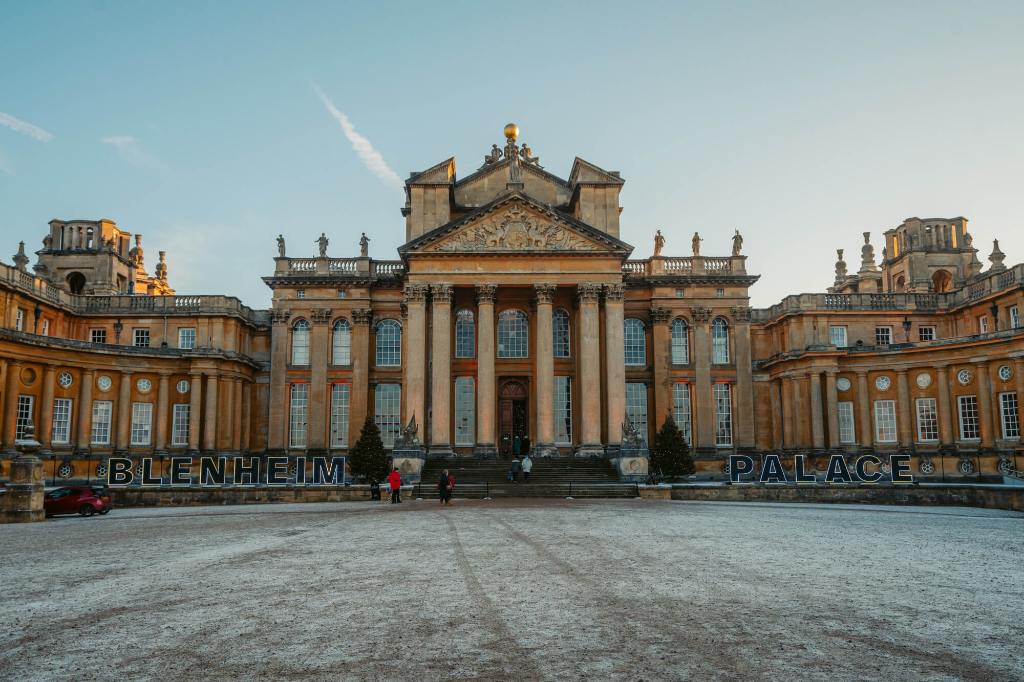 22 Interesting & Beautiful Places to Visit in Oxford